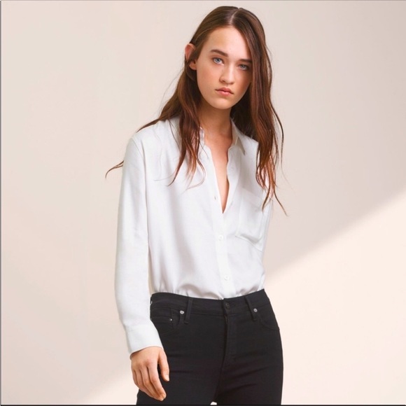 Talula | Tops | Aritzia Talula White Button Up Collared Oxford Shirt ...